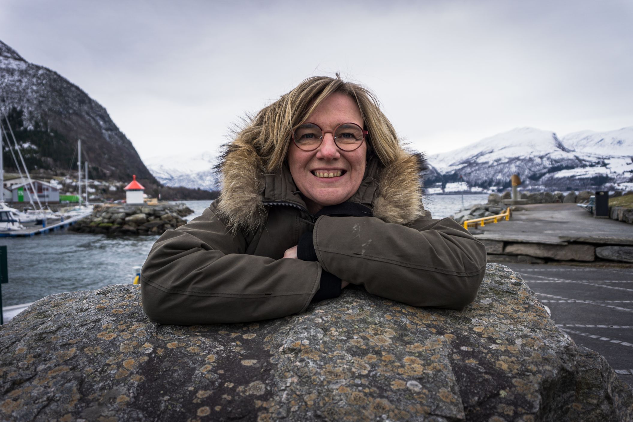 MENNESKET BAK KJEDET