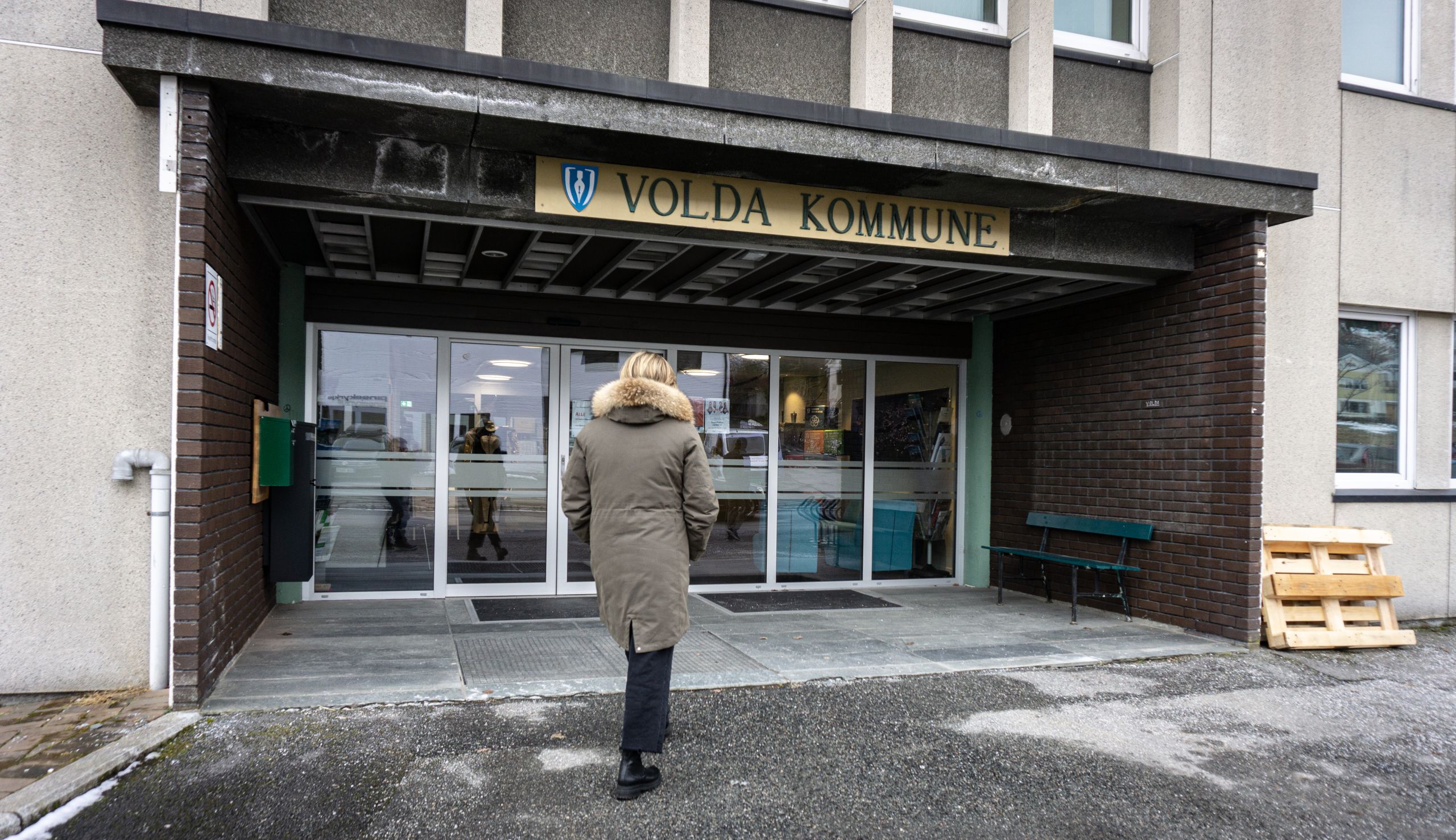 MENNESKET BAK KJEDET